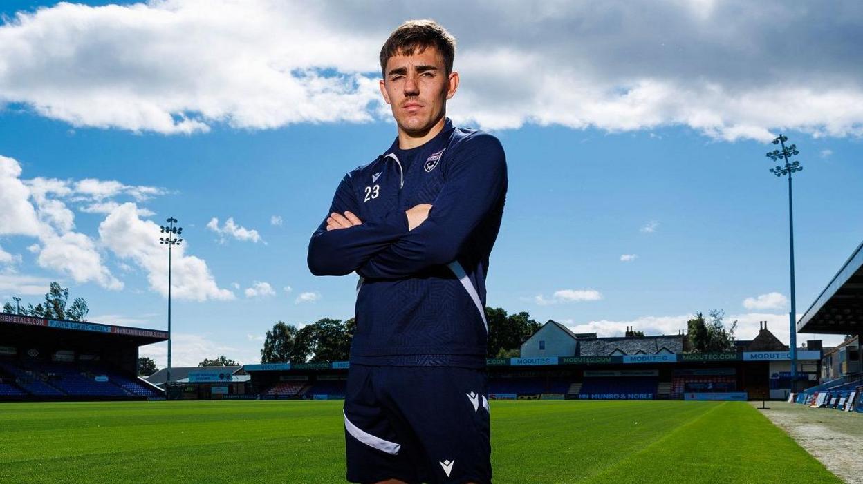 County move an 'easy decision' for Josh Nisbet - BBC Sport