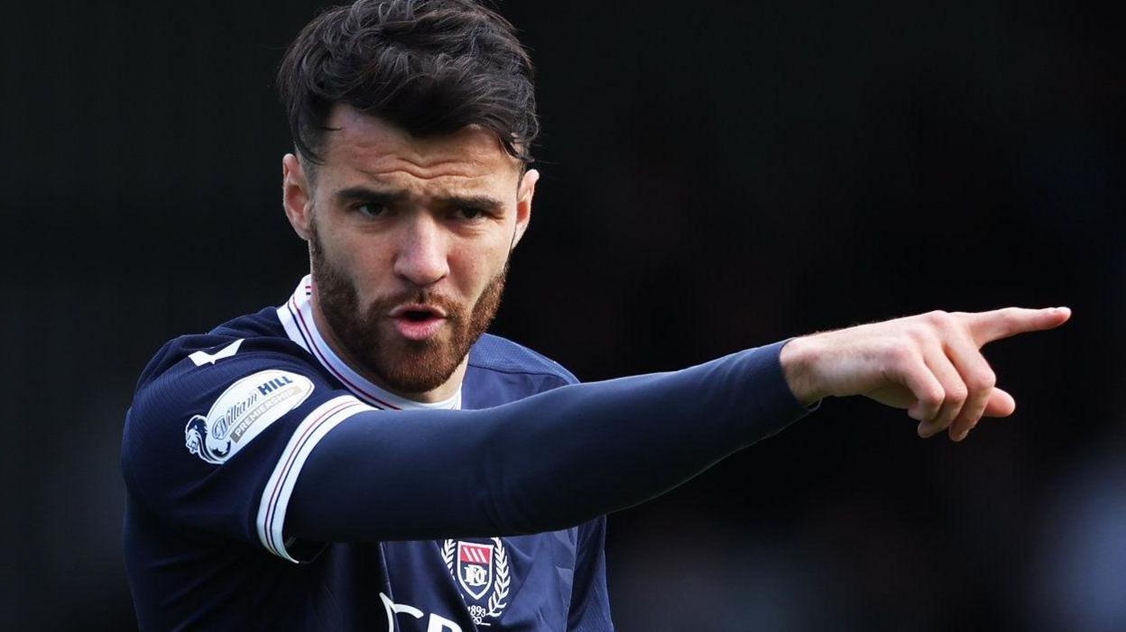 Scott Fraser on his 'horrible' Dundee injury troubles - BBC Sport