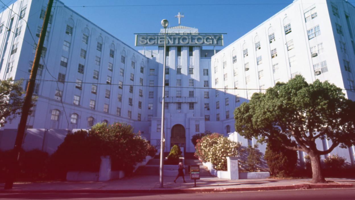 This man was a Scientologist for 27 years. Now he spends his time ...
