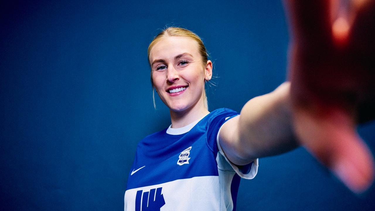 Shannon Cooke: Birmingham City sign West Ham defender on loan - BBC Sport