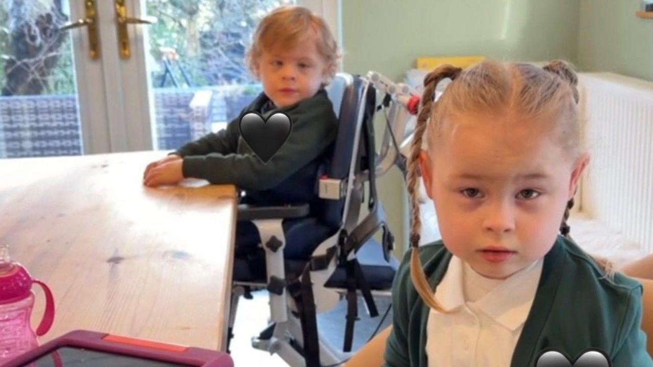 Heanor mum says her 'miracle twins' are thriving at school - BBC News