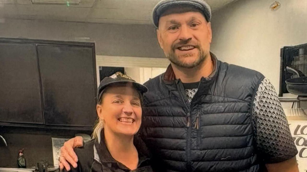 Tyson Fury's move to Isle of Man 'inspires future Manx boxers' - BBC News