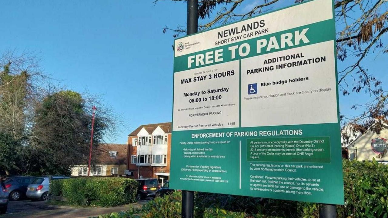 West Northants Council to host Question Time event on budget - BBC News