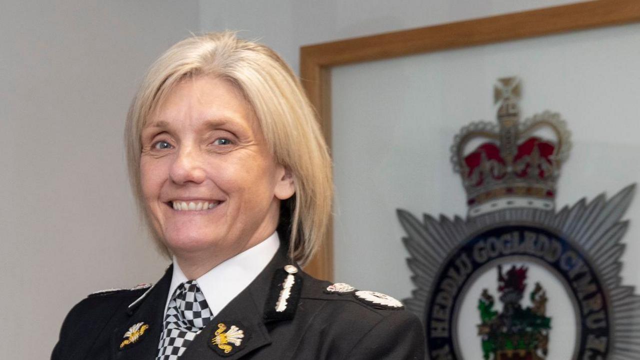 North Wales Police chief constable to retire for day to protect pension ...
