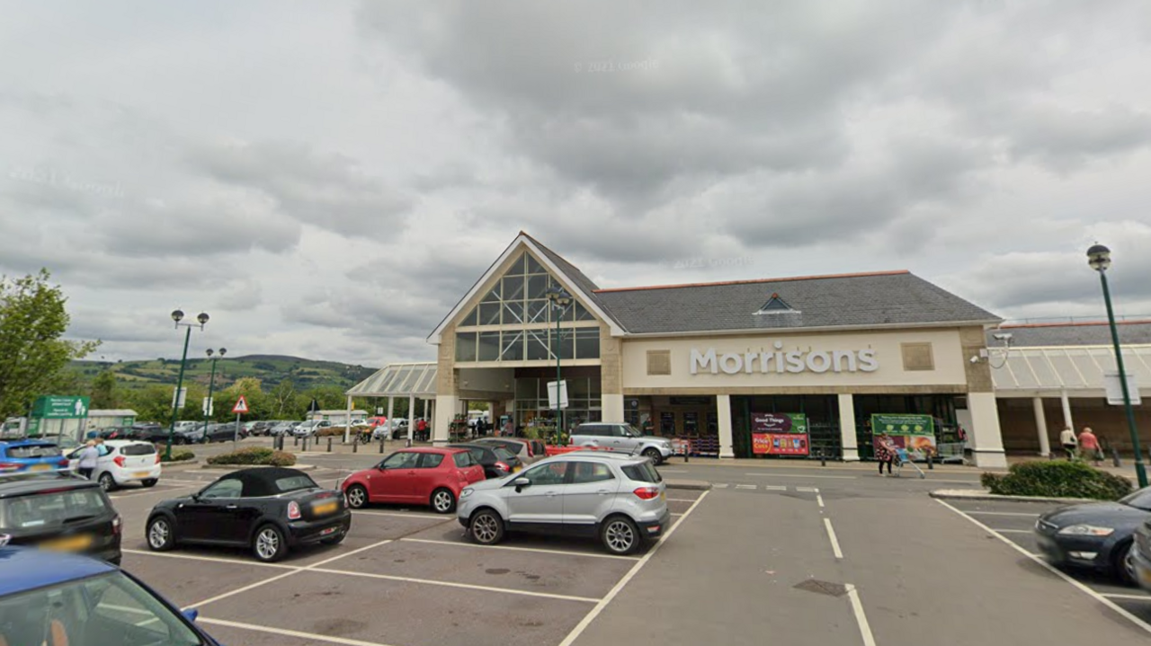 Morrisons: Driver in Caerphilly supermarket car park crash dies - BBC News