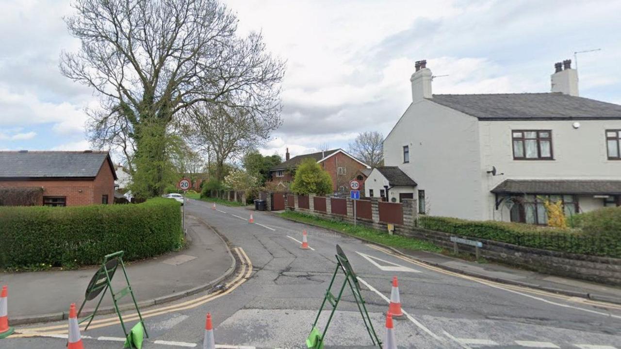 Leyland crash death: Family tribute to 'adored' grandmother - BBC News