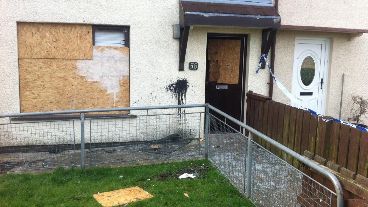 Police fear UDA trouble in Carrickfergus - BBC News
