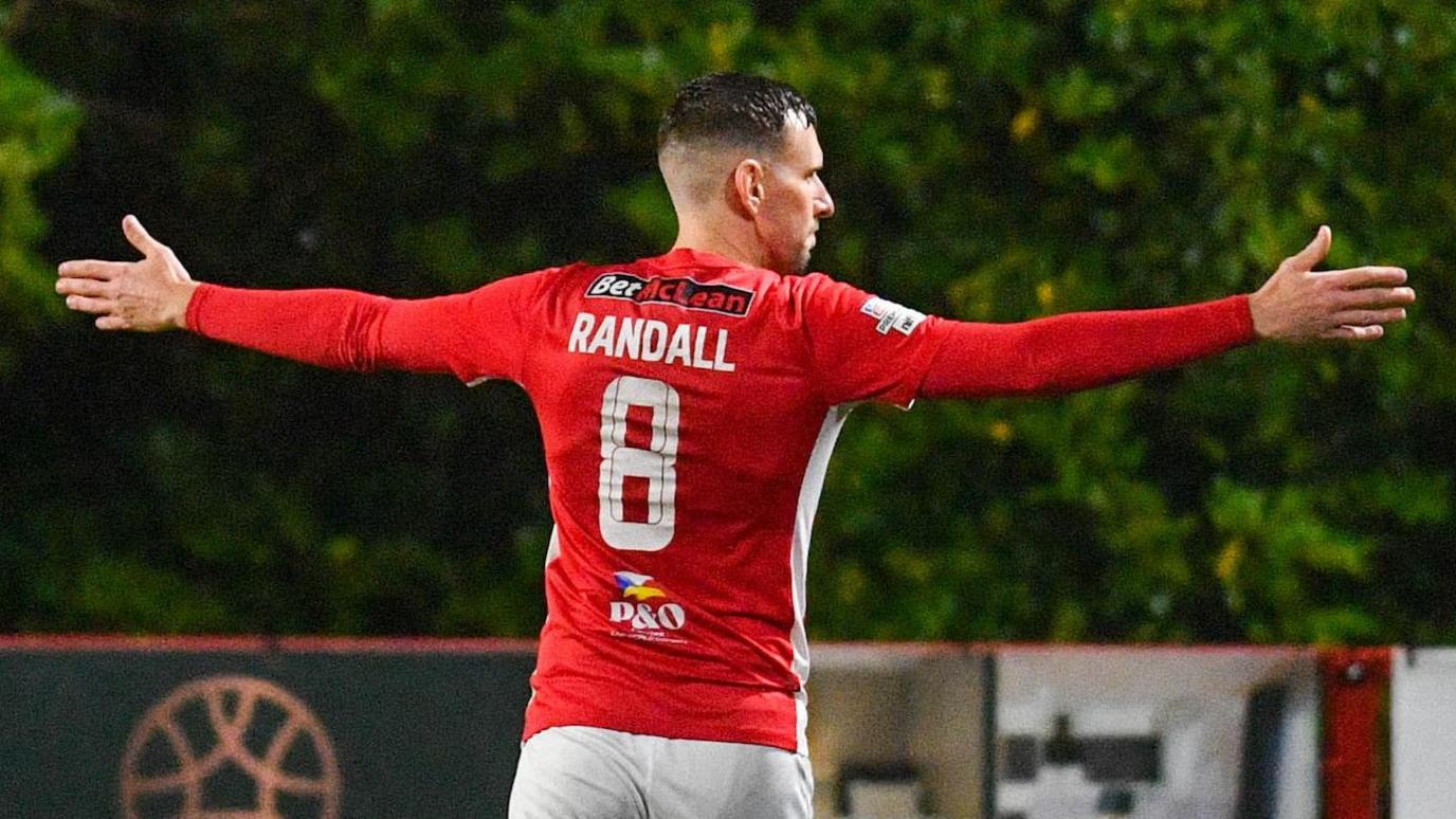 Irish Premiership: Larne 'stuck together' during Ports win - Randall ...