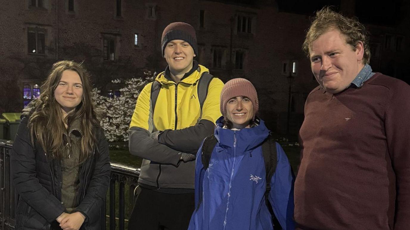 Pointless March to Cambridge walk attracts record number - BBC News