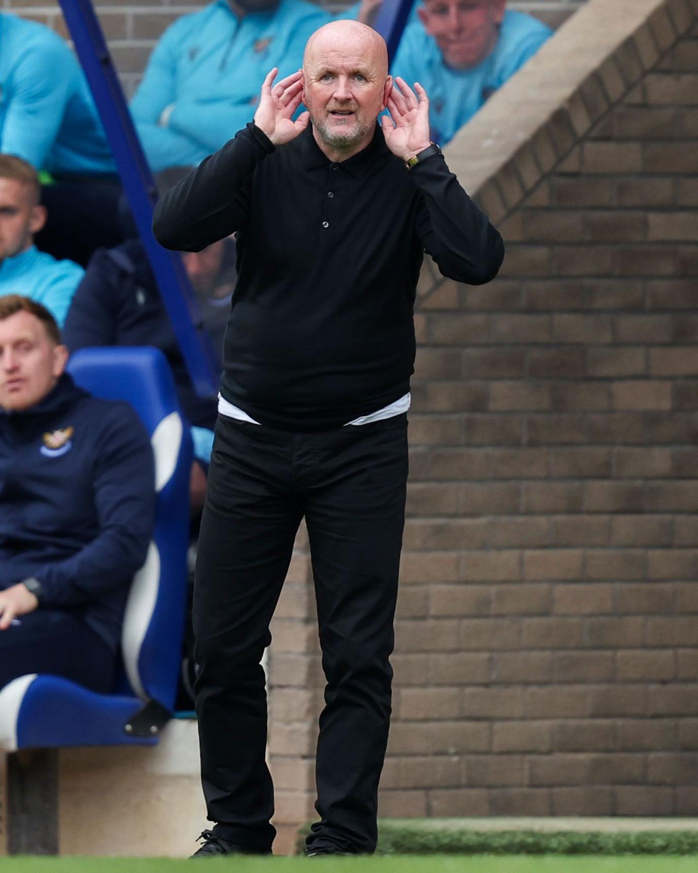 I'll never leave Livingston off my own back - Martindale - BBC Sport