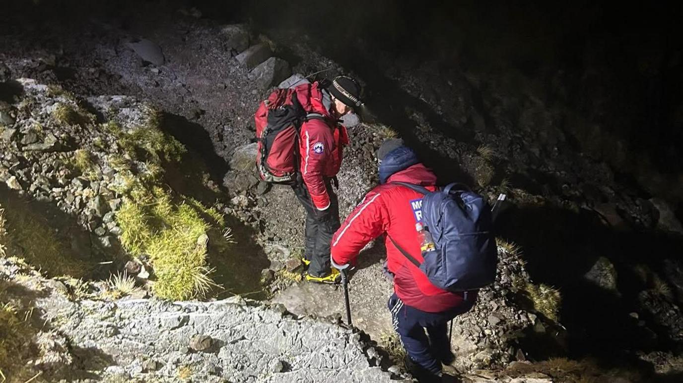 Scafell Pike hikers left Wasdale rescue team to pay hotel bill - BBC News