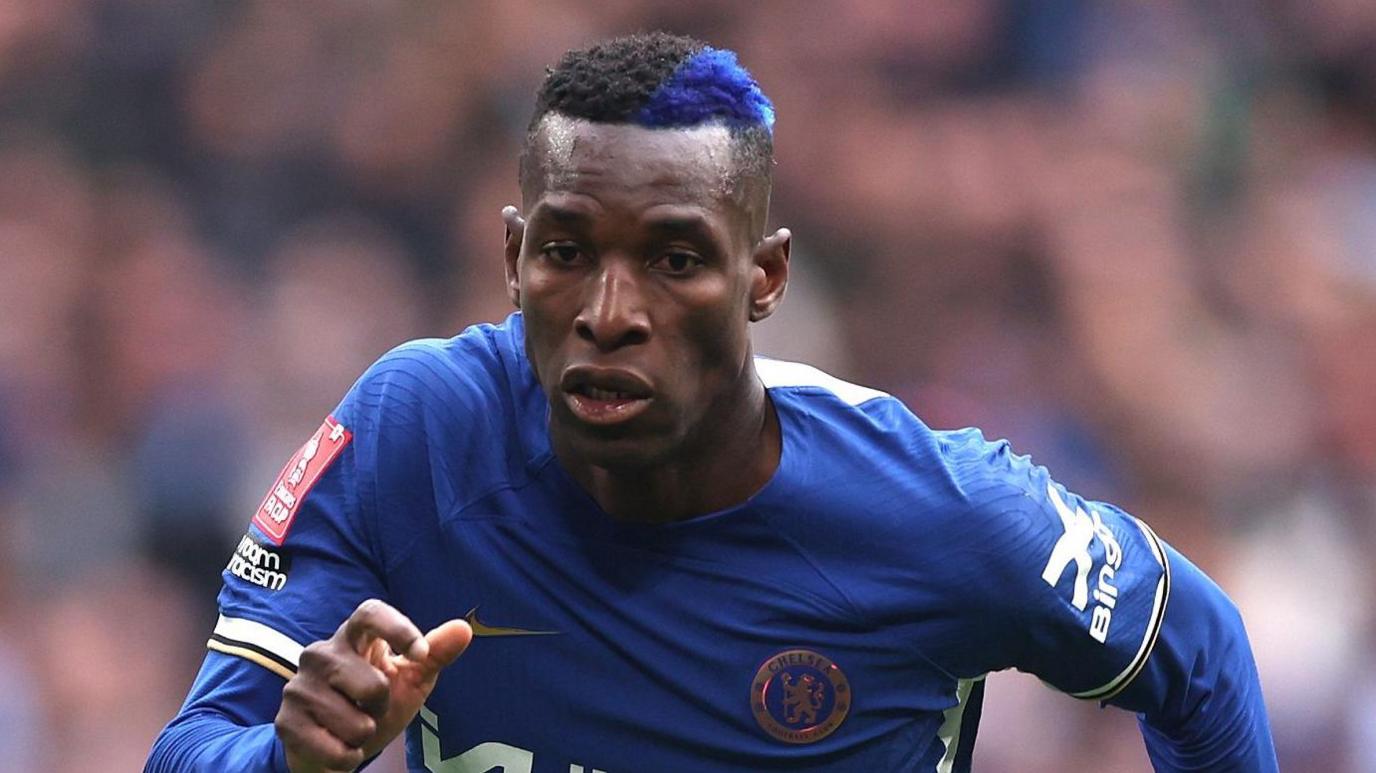 Nicolas Jackson: Chelsea condemn racial abuse aimed at forward - BBC Sport