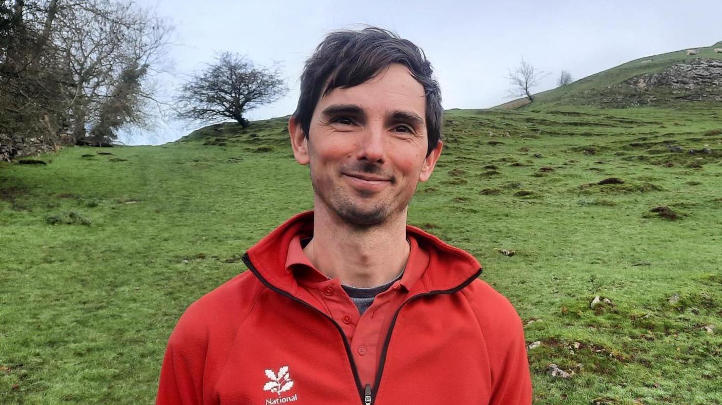 Staffordshire wall find gives glimpse of Peak's prehistoric past - BBC News