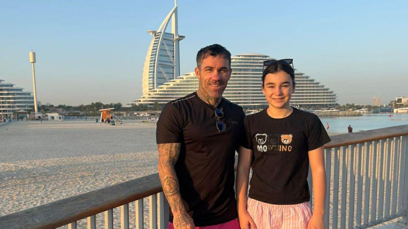 Jersey expat 'confident' as missile fears rise in Dubai - BBC News