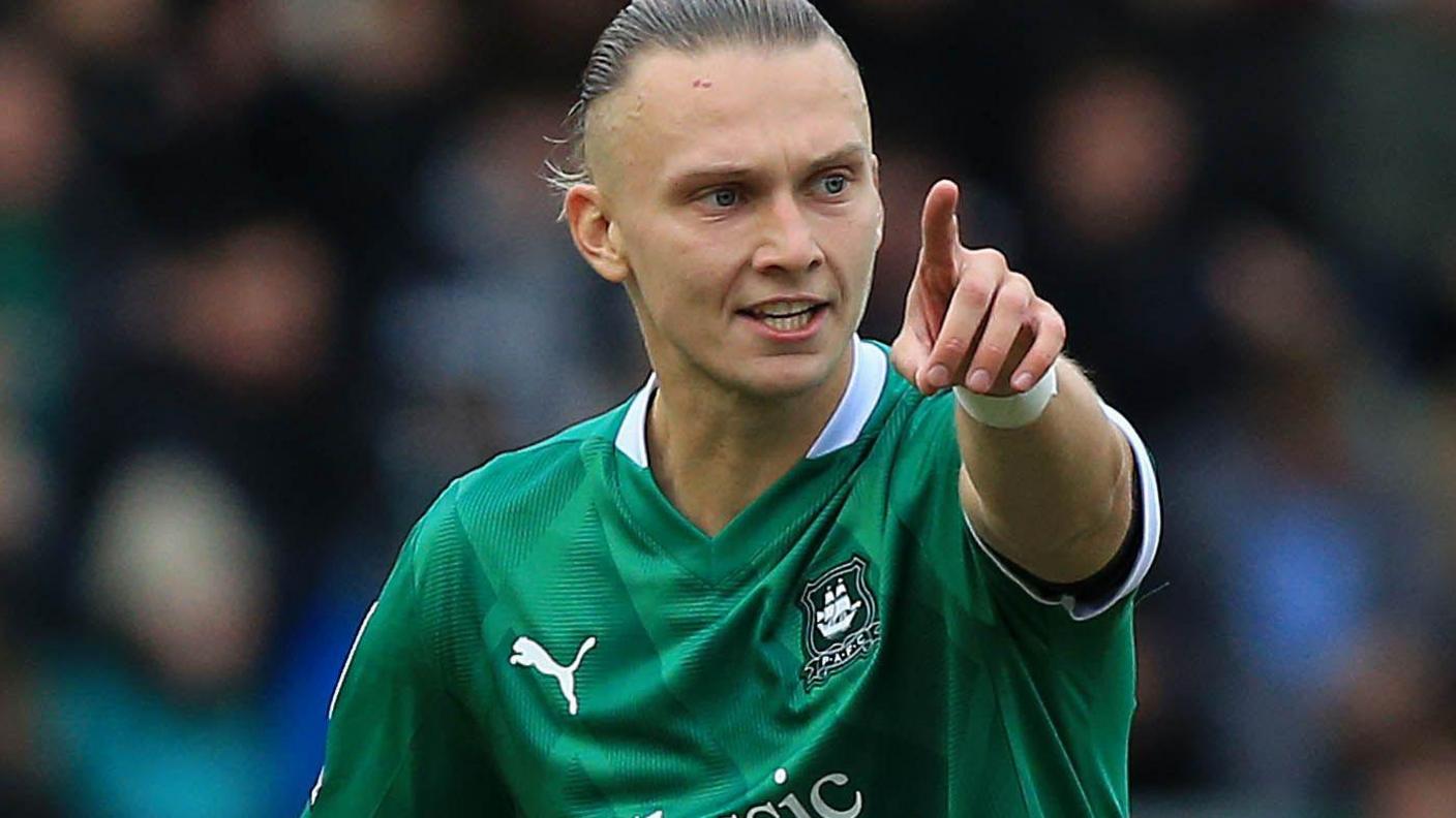 Maksym Talovierov: Plymouth Argyle record signing set to leave club - BBC Sport
