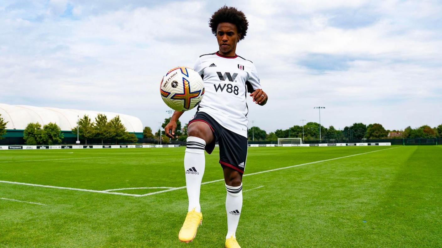 Willian 'can't wait to get started' at Fulham - BBC Sport