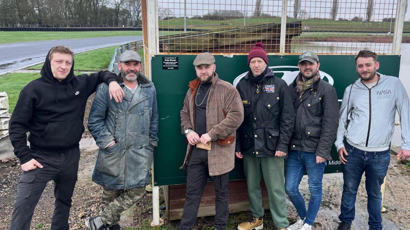 Brothers track down Melton dad's long-lost racing car - BBC News