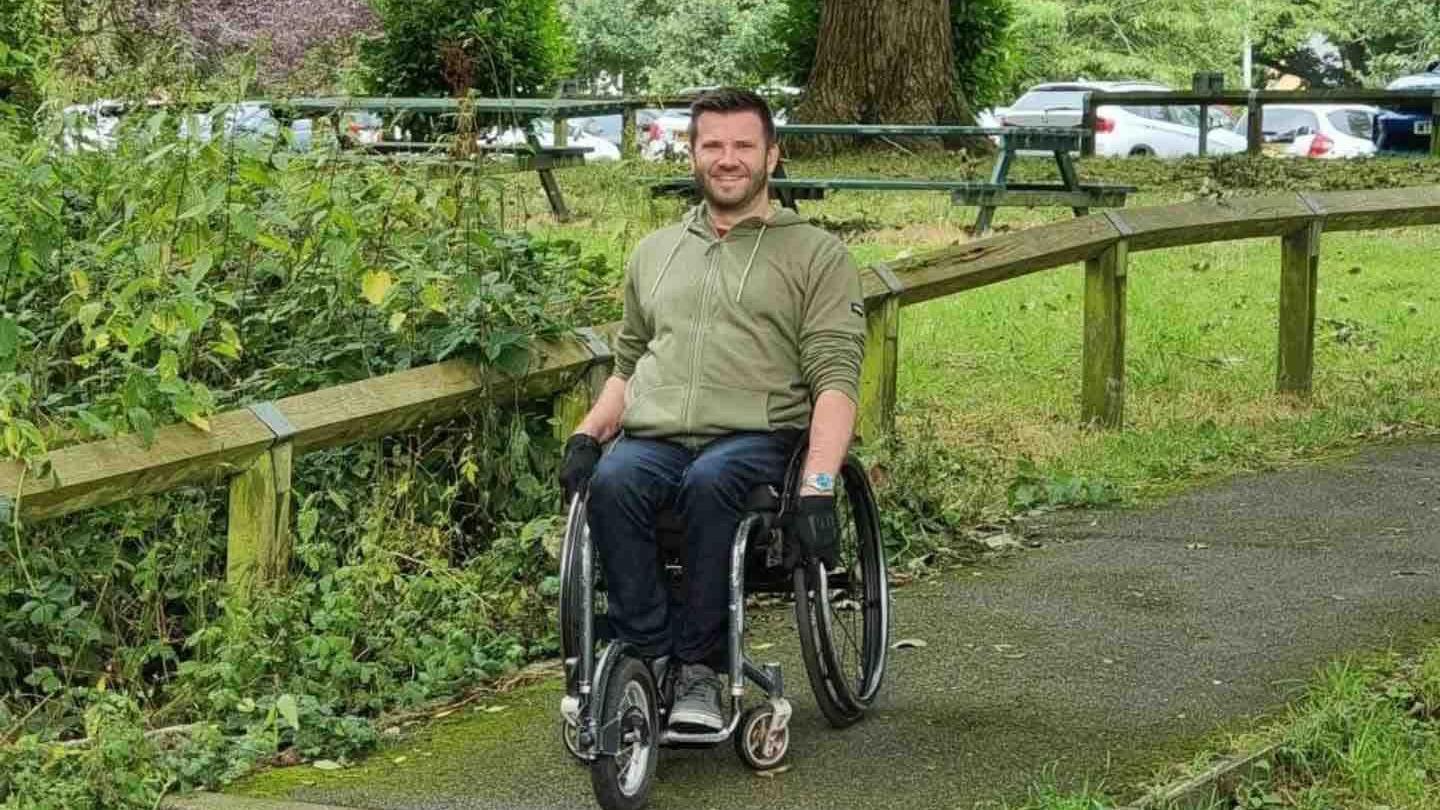Man in wheelchair stuck at Failsworth tram stop after lifts break - BBC ...