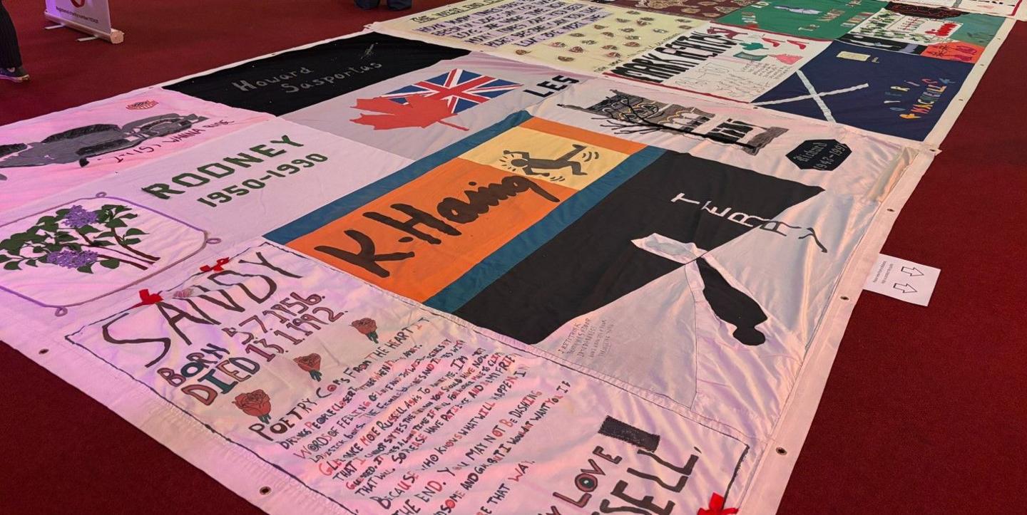 Aids quilt display marks 40 years of HIV support in Reading - BBC News