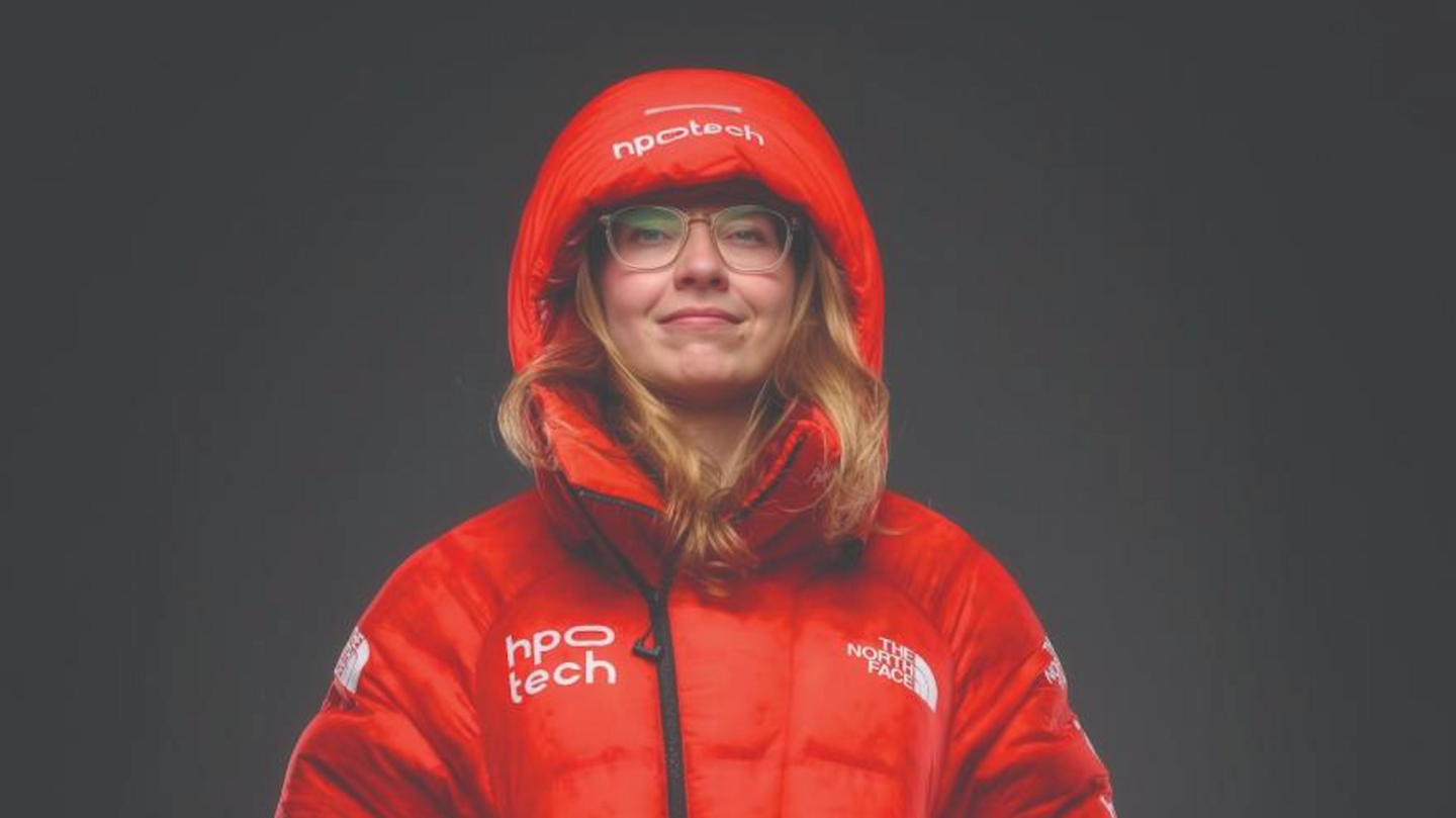 Deafblind Bath woman counting down to Mount Everest challenge - BBC News