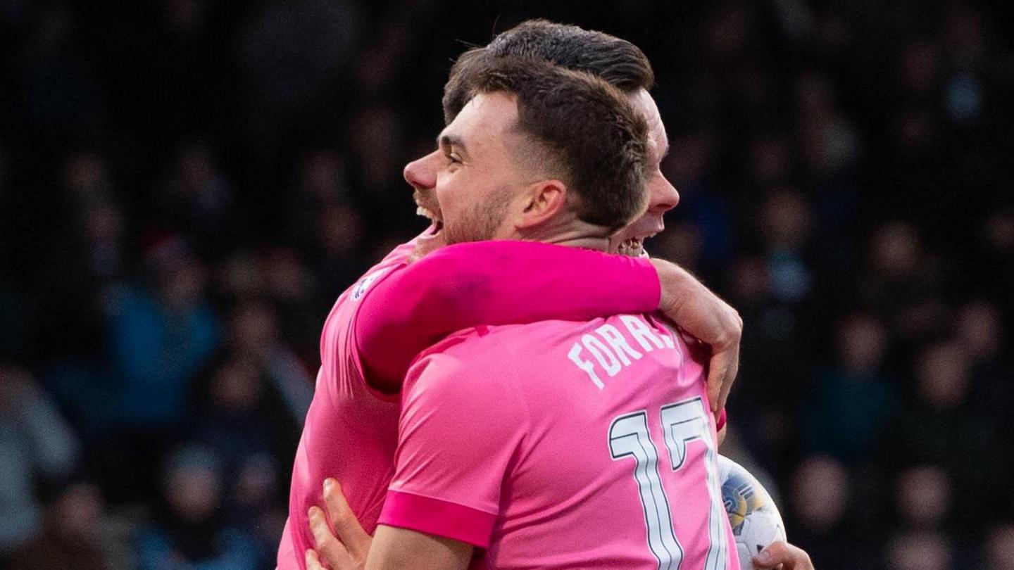 Alan Forrest named Premiership player of the month - BBC Sport