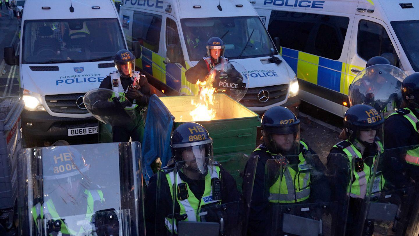 Five jailed over Henry Nowak police protest in Southampton - BBC News