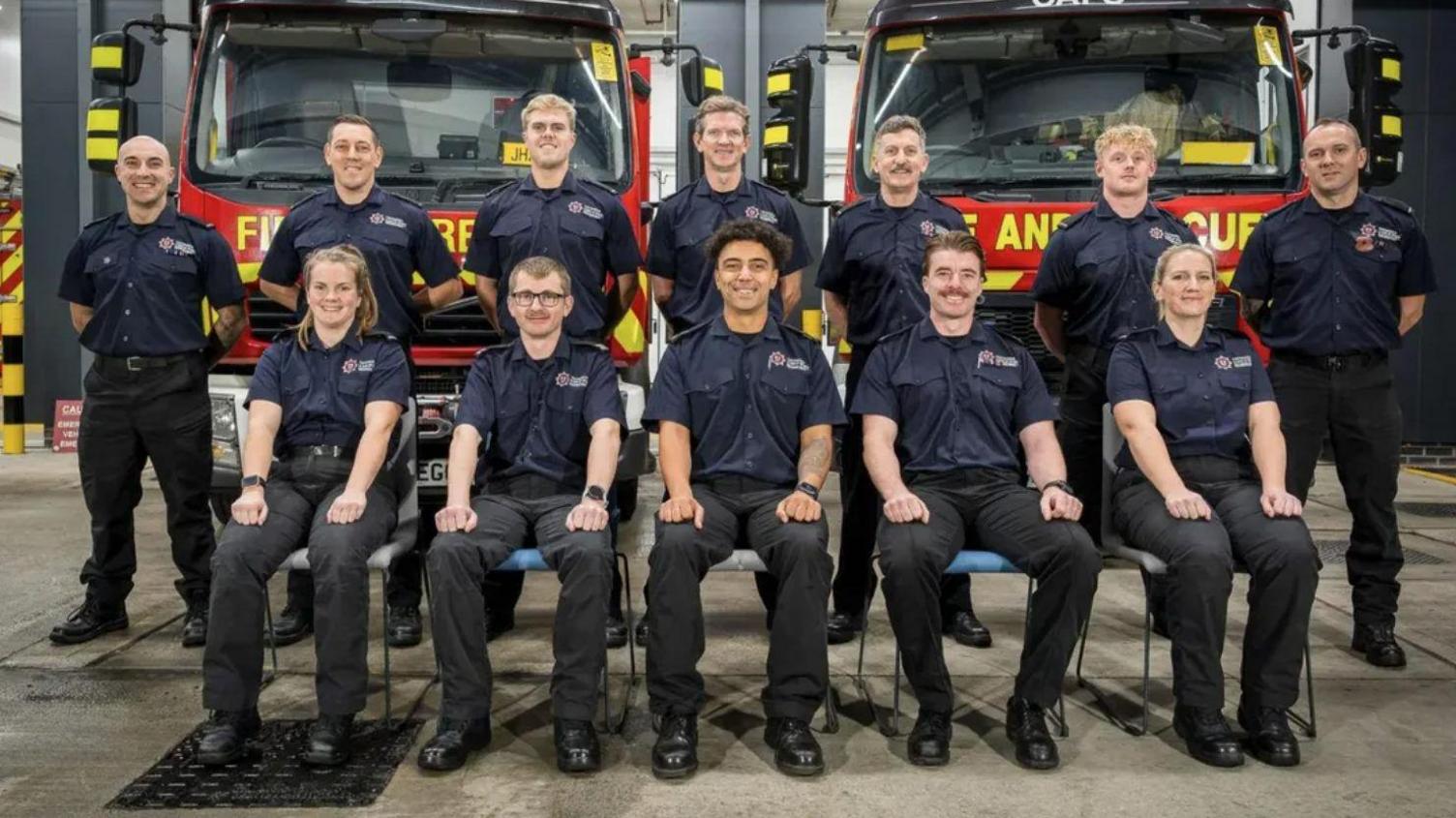 Portsmouth firefighter to compete for UK Strongman title - BBC News