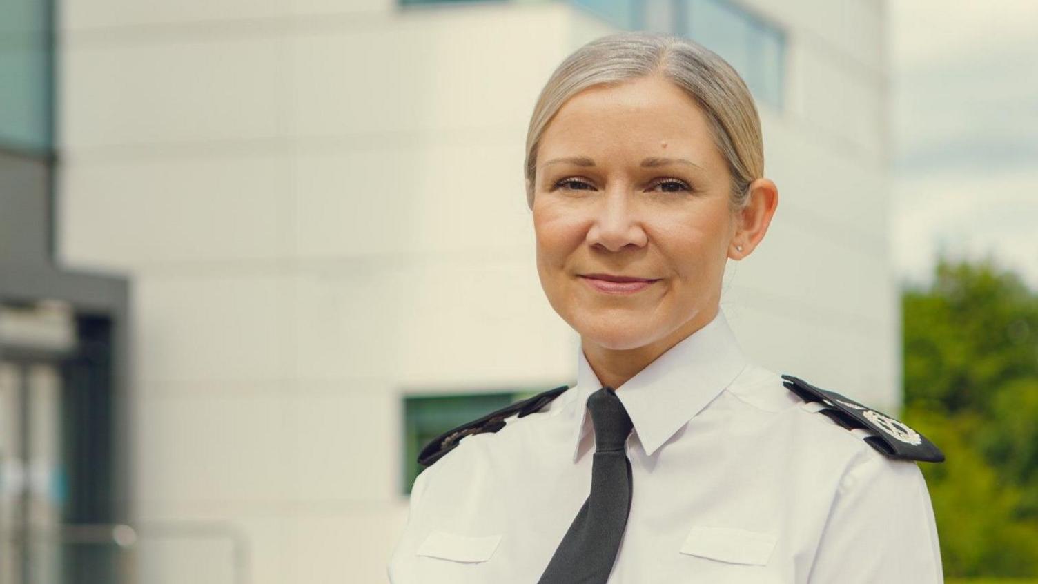 Mayor Ben Houchen says Cleveland Police not up to scratch - BBC News