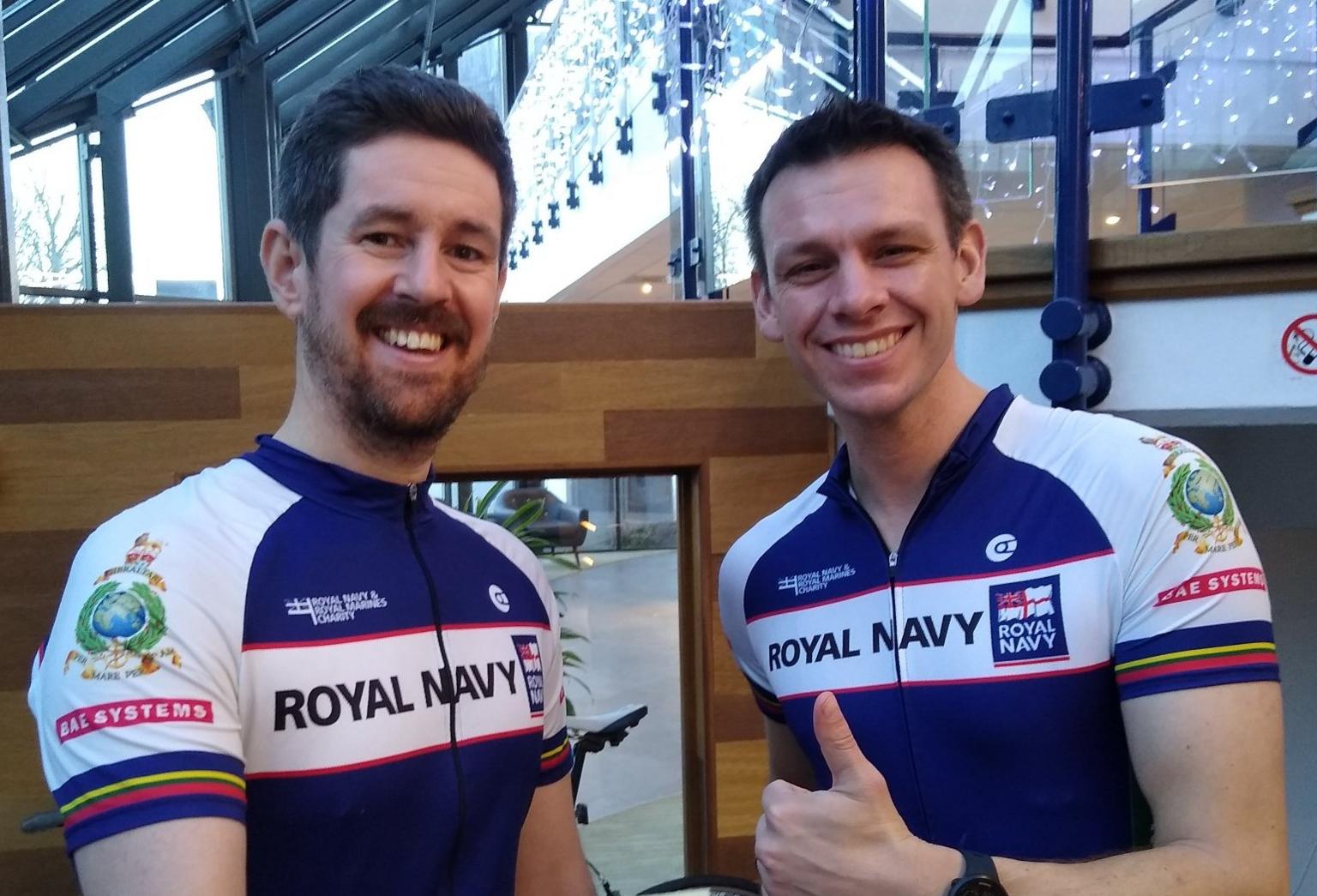 Royal Navy officers plan 3,000-mile cycle across America - BBC News
