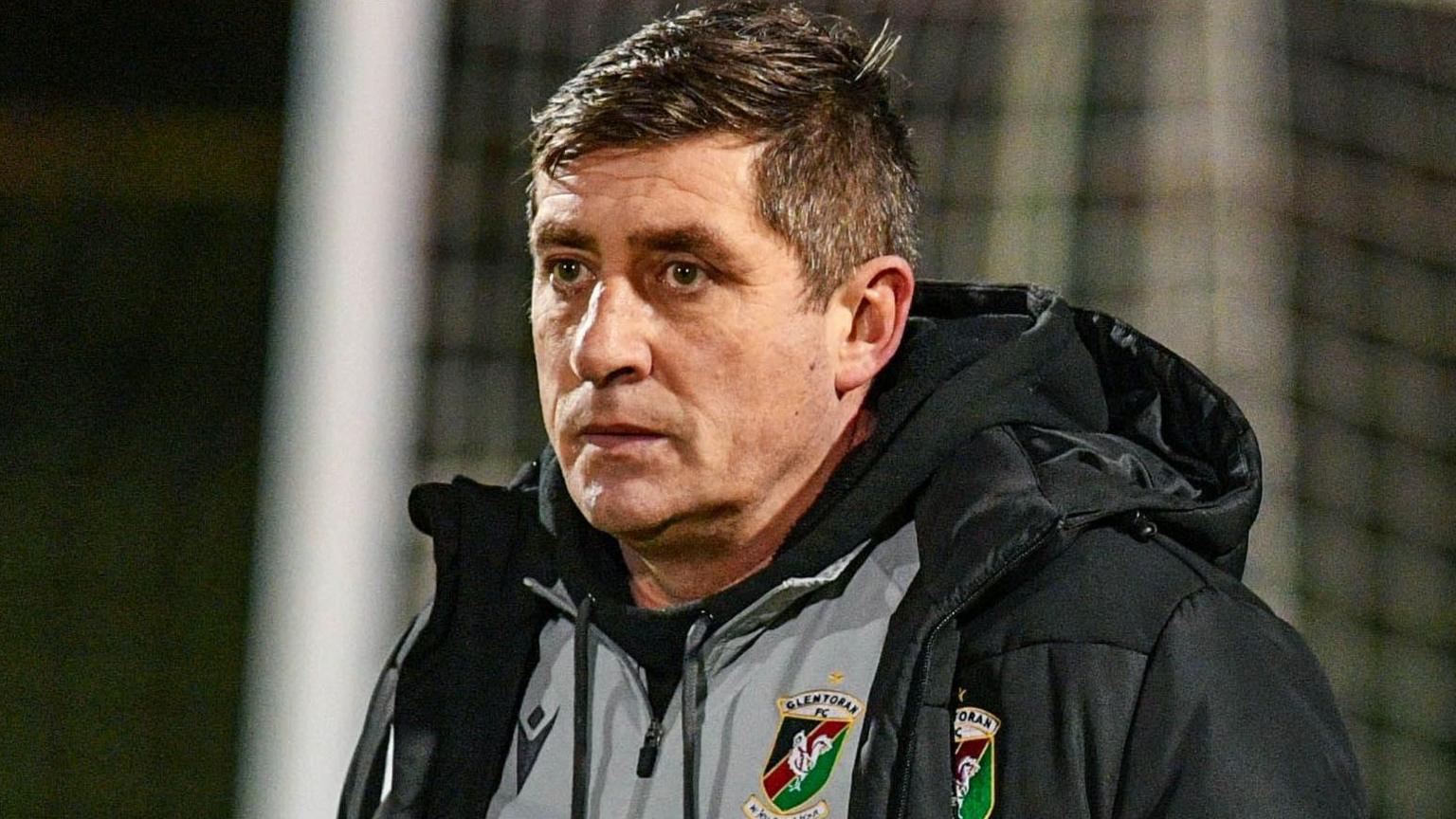 Devine delighted after Glentoran win 'crazy game' - BBC Sport