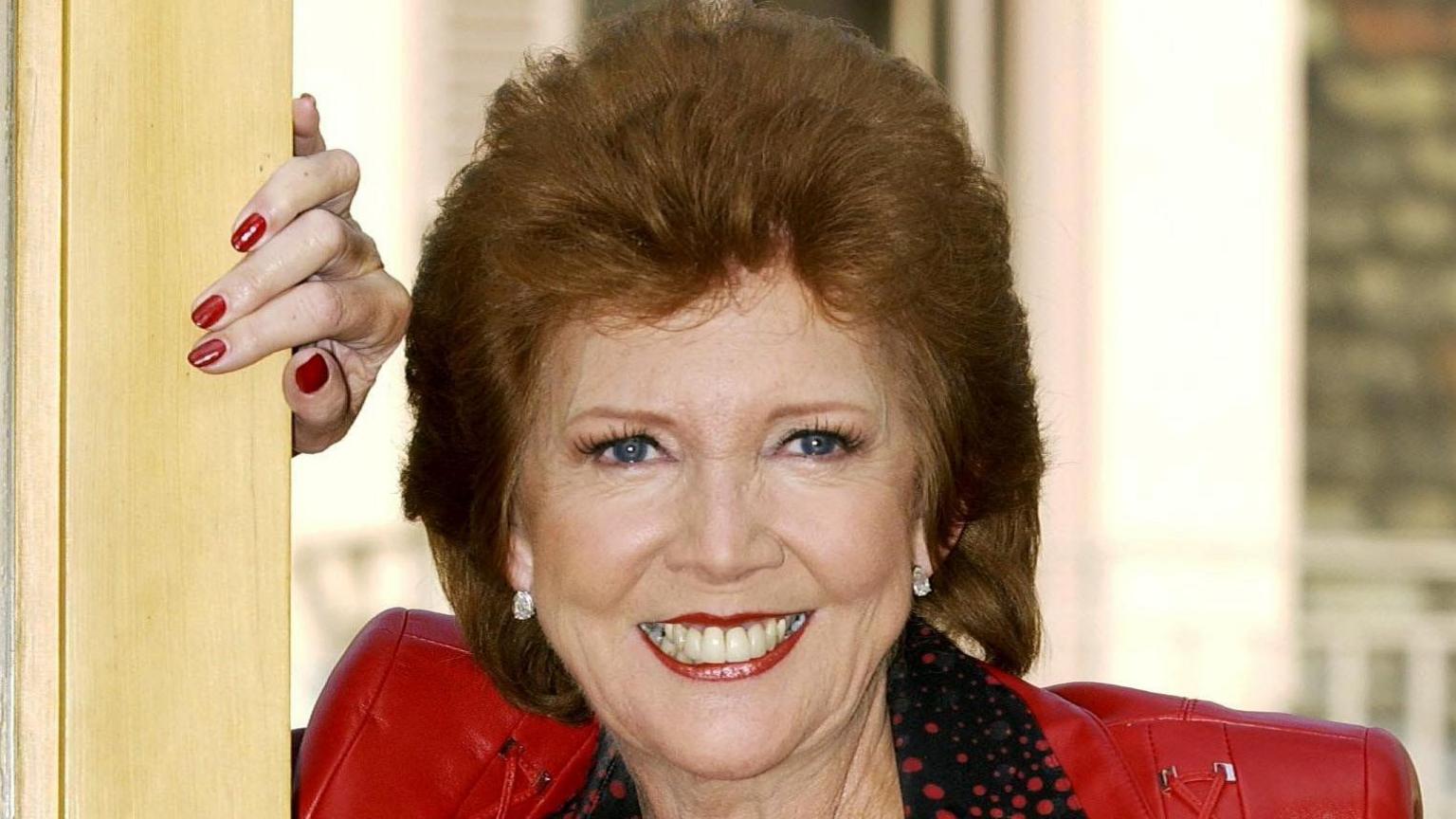 Hull Blind Date contestant 'dumbstruck' by Cilla Black - BBC News