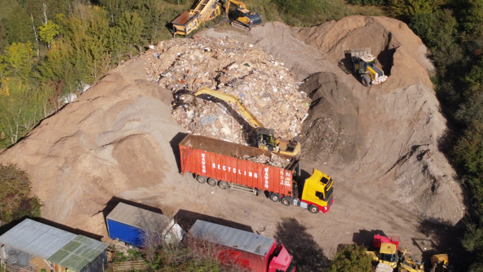 Anger as illegal waste dumps appear near Worcestershire homes - BBC News