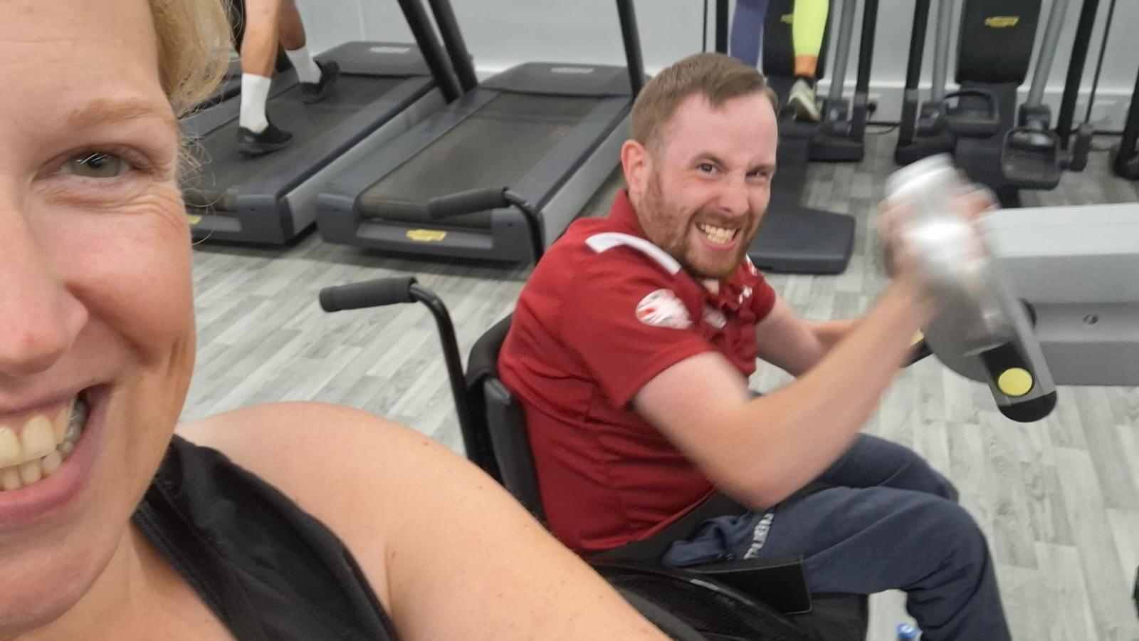 Wigan Warriors wheelchair rugby player completes 40-mile challenge ...