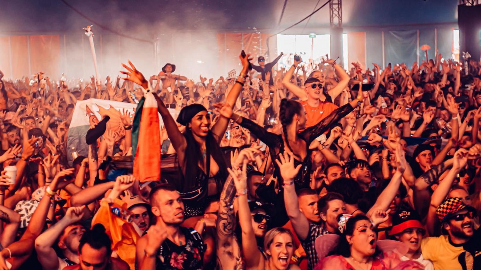 Creamfields 2026 line-up includes Calvin Harris and Discloure - BBC News