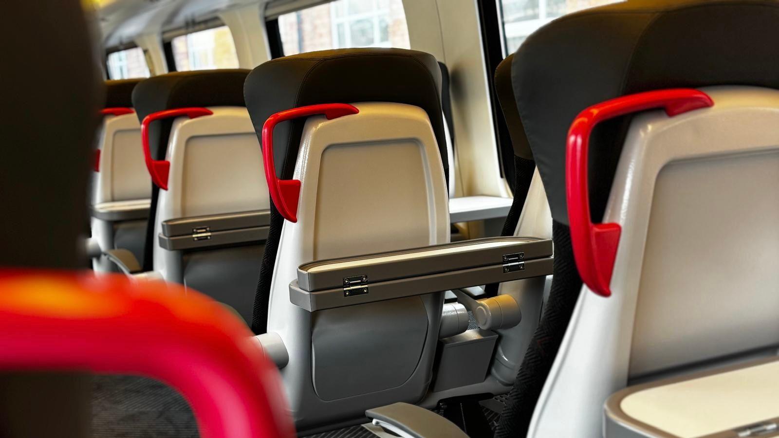 CrossCountry reveals refurbished train as part of £75m project - BBC News
