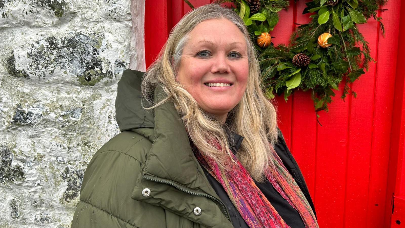 Ulster Scots Language Week 2025: Poetry reading in Cullybackey - BBC News