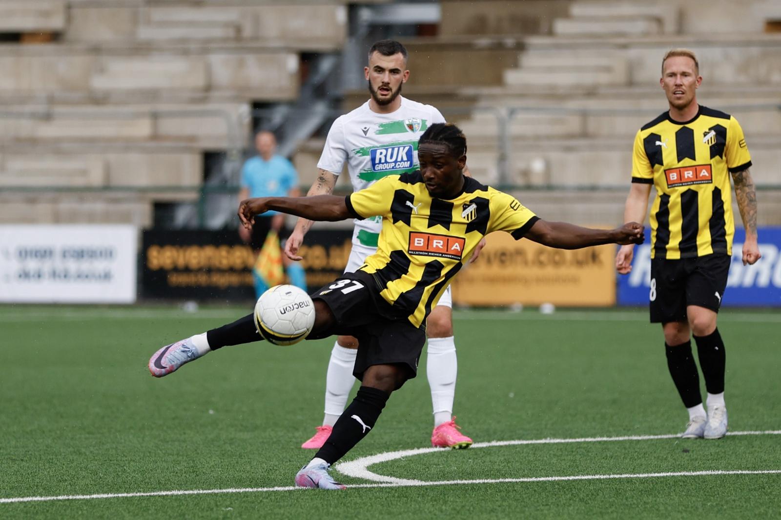 Hot-shot Sadiq helps Hacken rescue late victory - BBC Sport