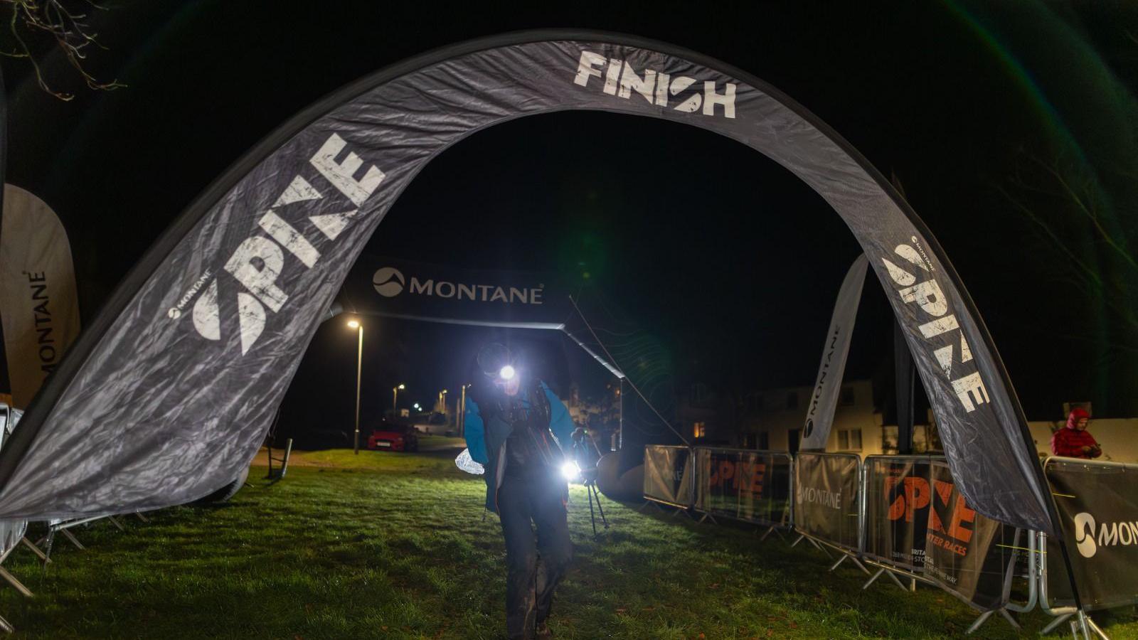 Grasmere's Anna Troup wins women's Montane Winter Spine Race - BBC News
