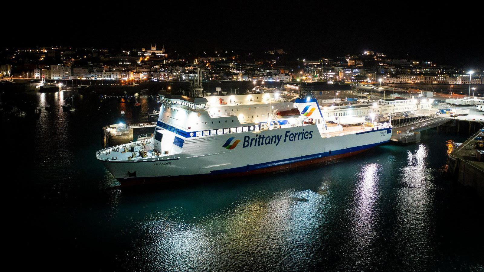 Ferry firms working together to 'improve inter-island links' - BBC News