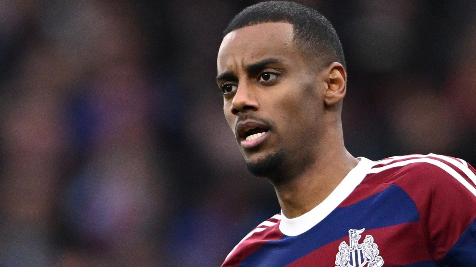 Newcastle news: Pat Nevin on Alexander Isak transfer saga - BBC Sport