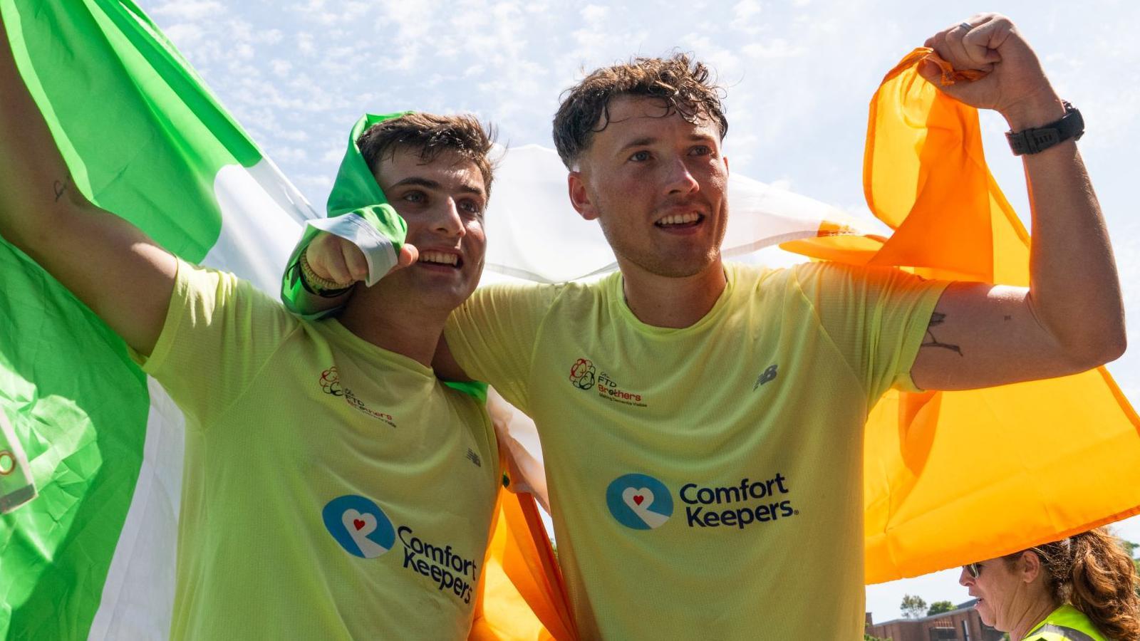 Redditch's FTD brothers overwhelmed by marathon support - BBC News