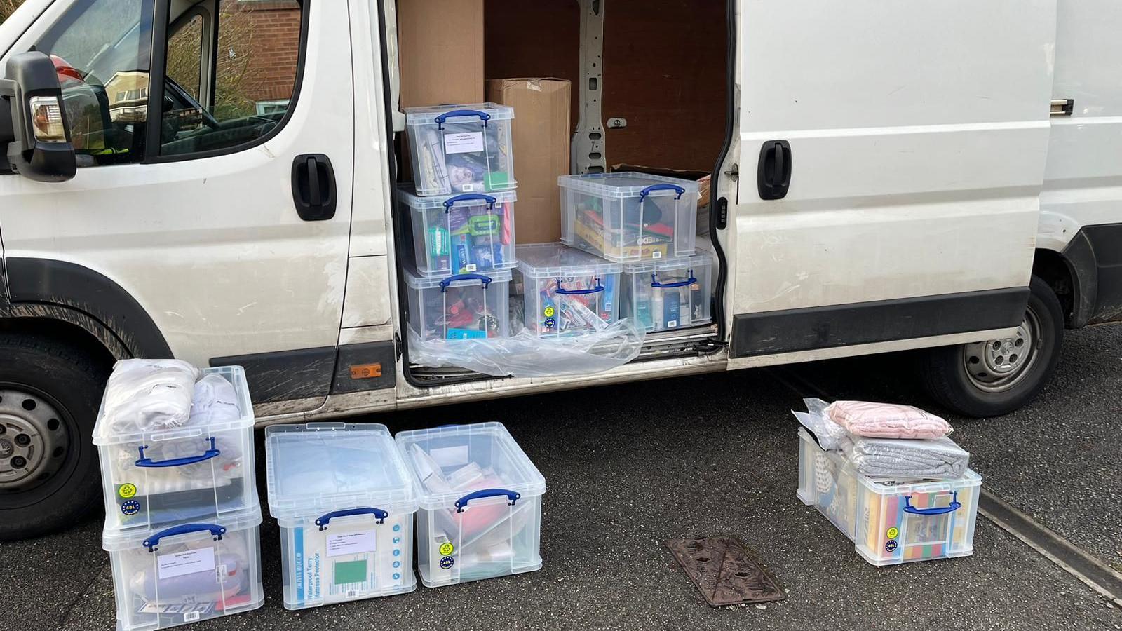 Forget-Me-Notts charity van stolen outside Long Eaton theatre - BBC News
