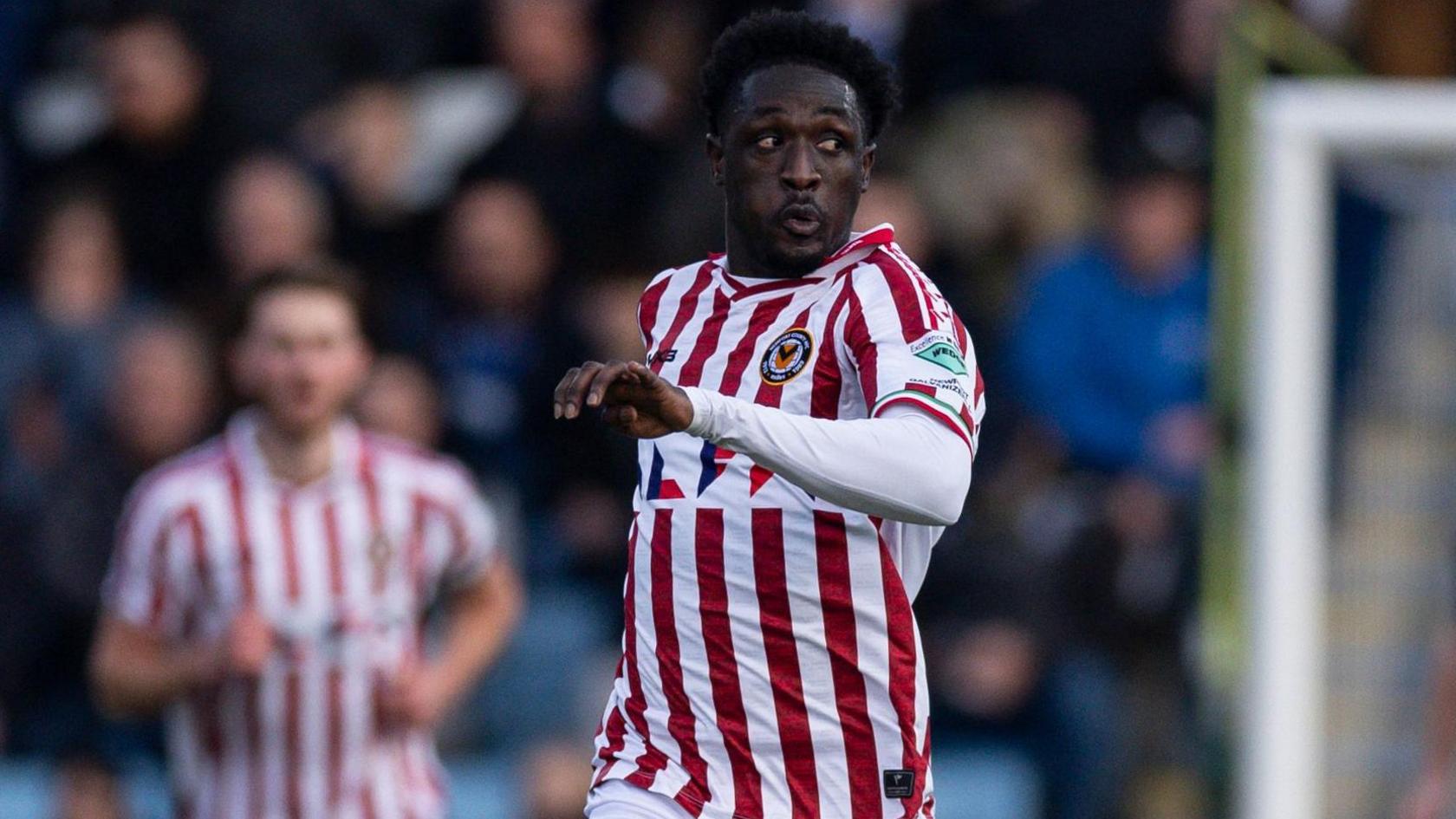 Leicester City: Nathan Opoku and Kevon Gray sign new deals - BBC Sport