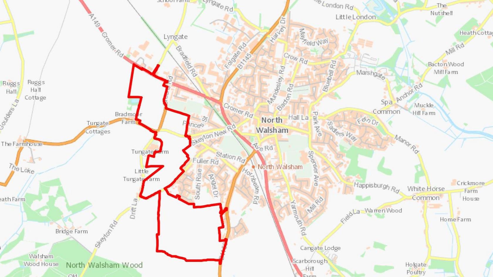 Plans put forward for 1,850 homes in Norfolk town - BBC News