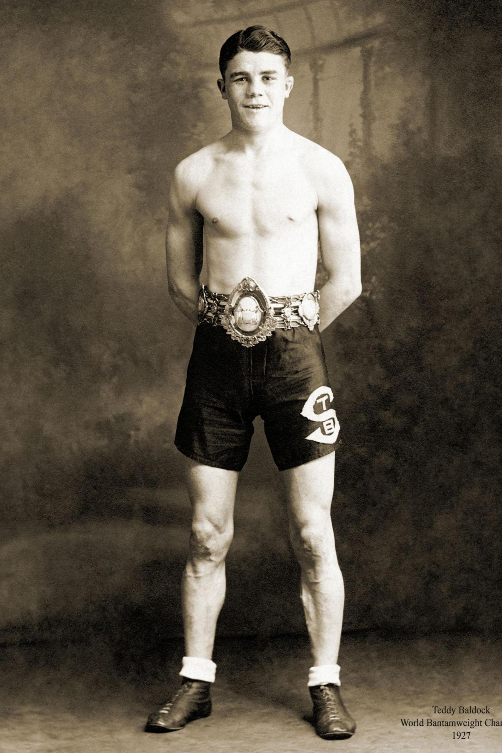 Statue of world champion boxer Teddy Baldock stolen from Poplar park ...