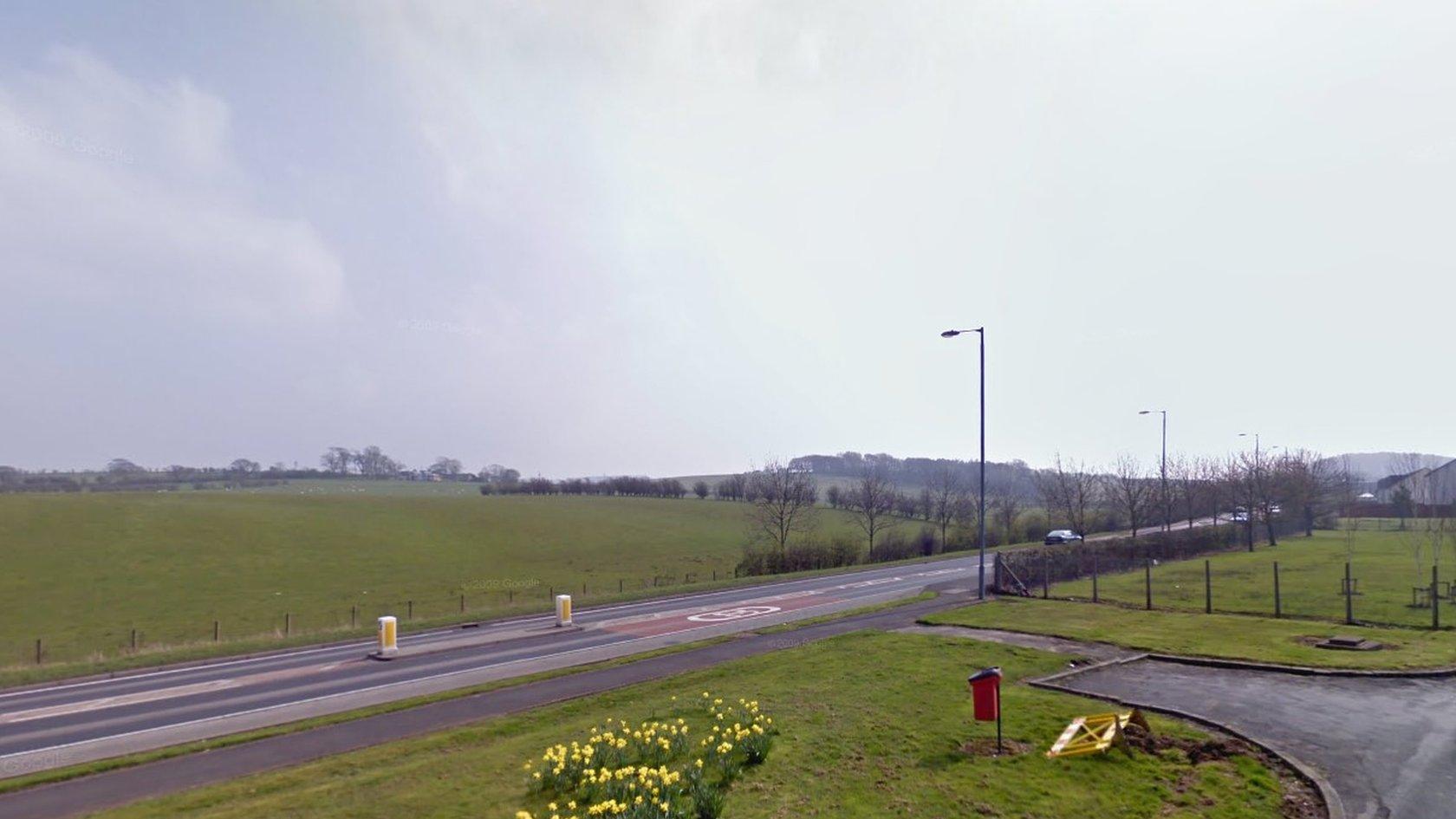 A77 reopens after lorry overturns - BBC News