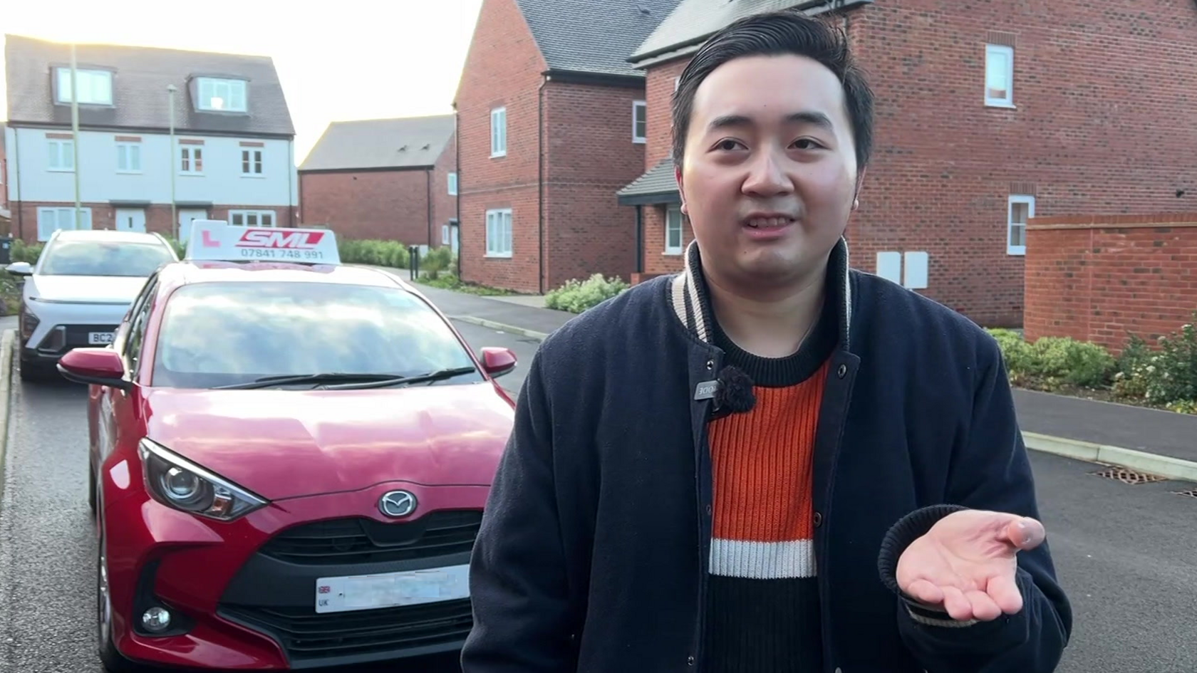 Free test for Basingstoke driver candidate after photo refusal - BBC News