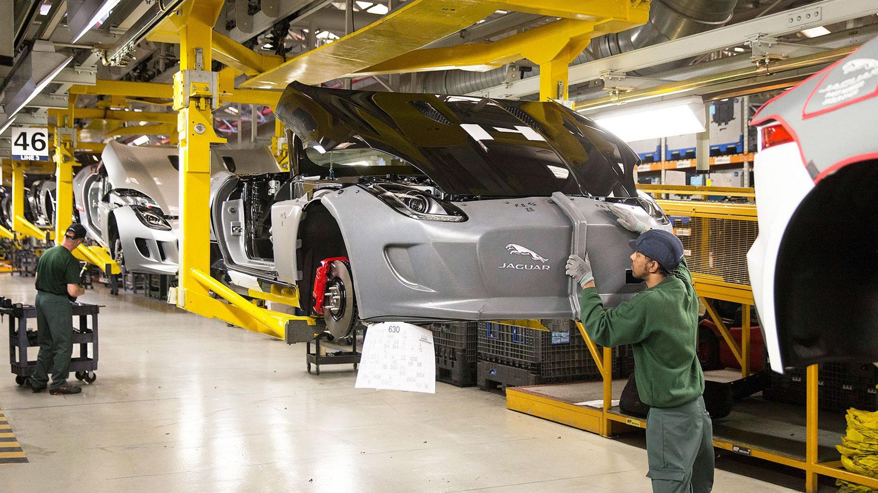 Vehicle production in the UK falls to 73-year low - BBC News