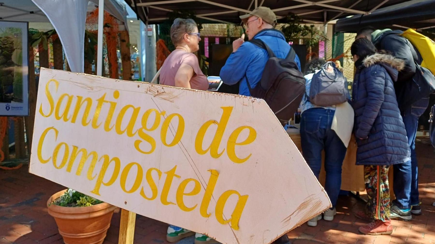 Spanish fair in Reading promotes popular pilgrims' route - BBC News