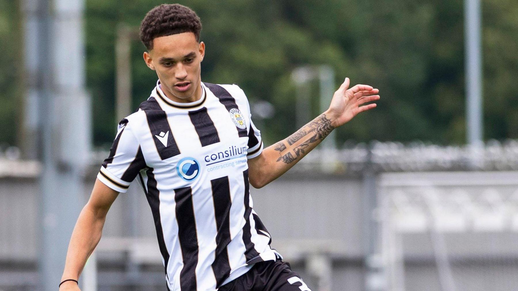 Ethan Sutherland: St Mirren youngster joins Wolves for undisclosed fee ...